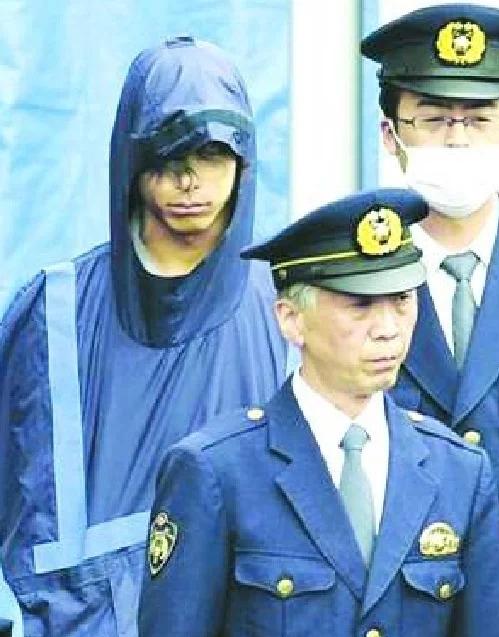 A Japanese criminal had a facelift while fleeing. After being ...