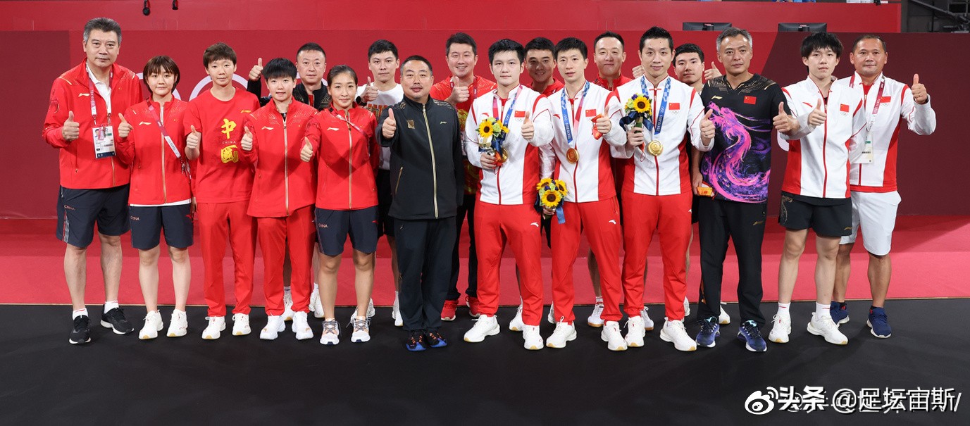 Guoping won the championship, Liu Guoliang's wife and daughter high ...