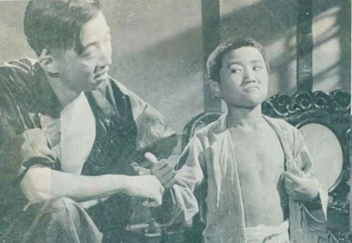 "Little Child Star" Niu Ben - iNEWS