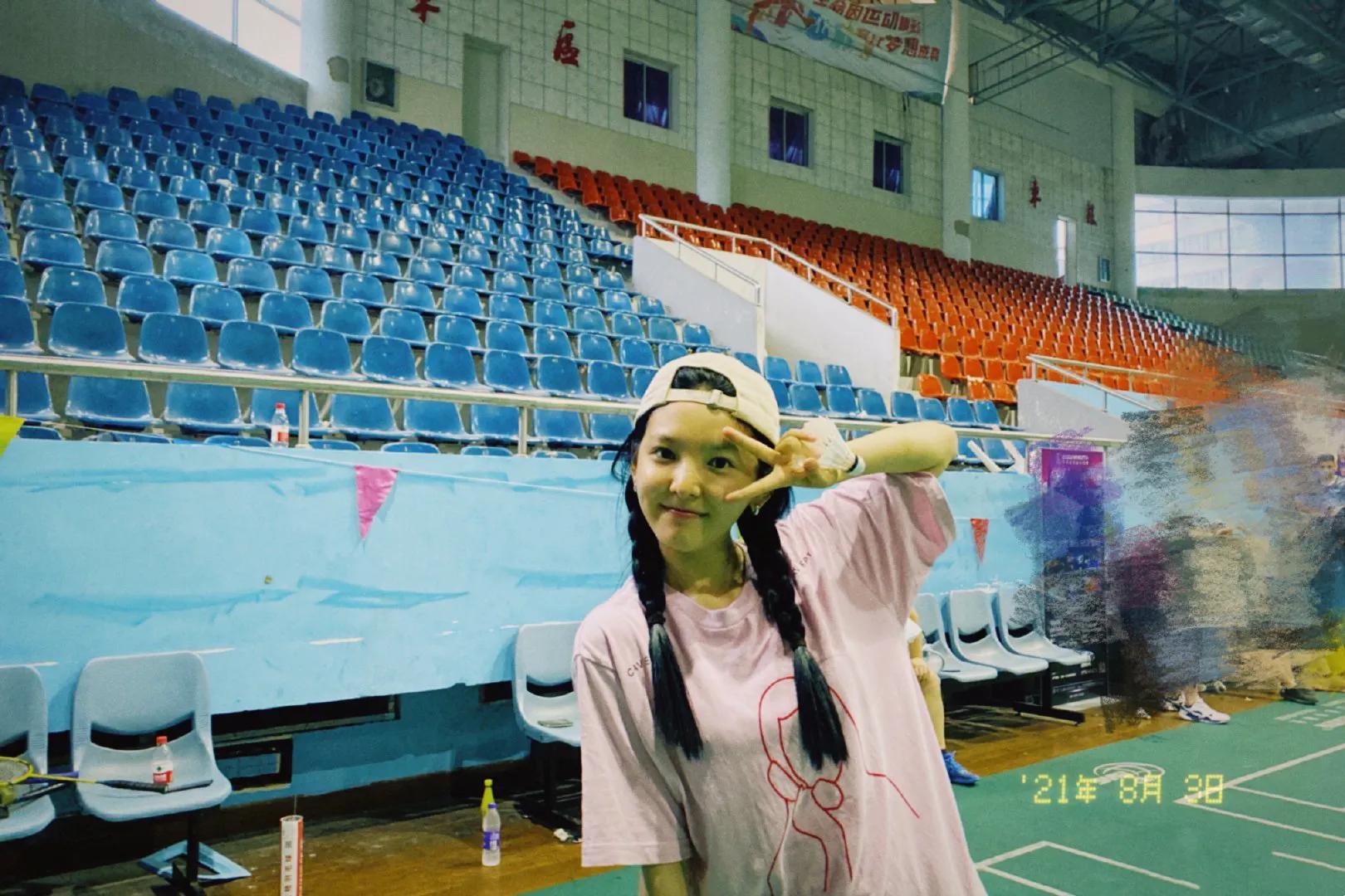 Zhang Ruonan's exercise - iNEWS