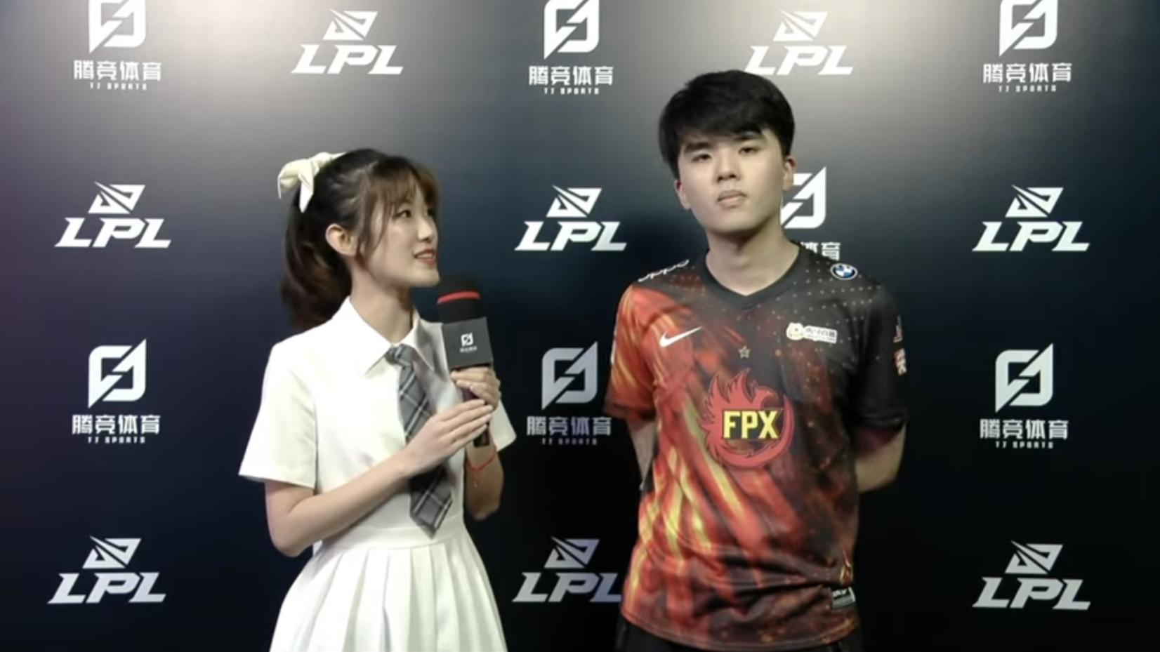 Lwx: If you don't have enough money, I bought Zhongya's hourglass ...