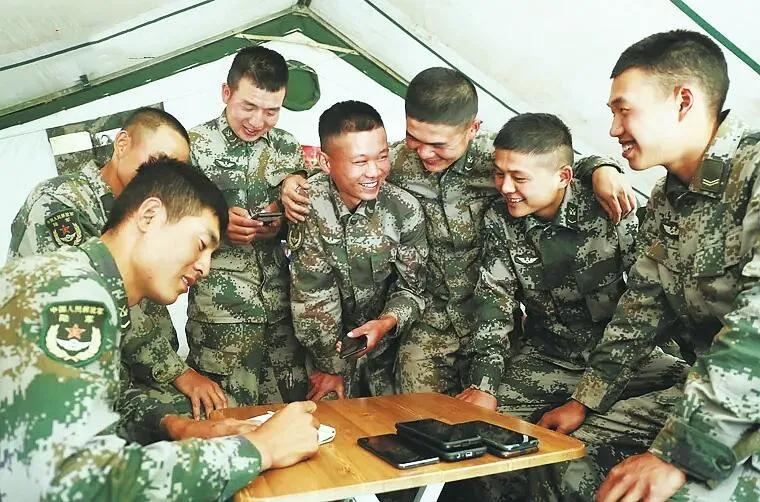 Army mobile phone management, new mode - iNEWS