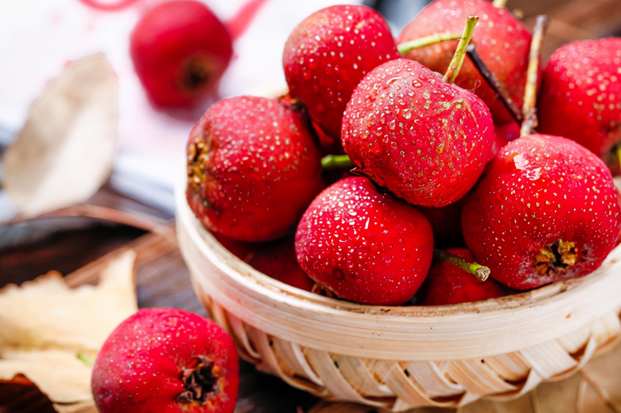 Eating hawthorn can help lower blood fat?Doctor: If you want to ...