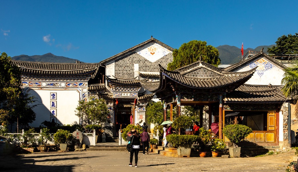 A "rich mansion" in Yunnan became popular, known as the "Pearl of the ...