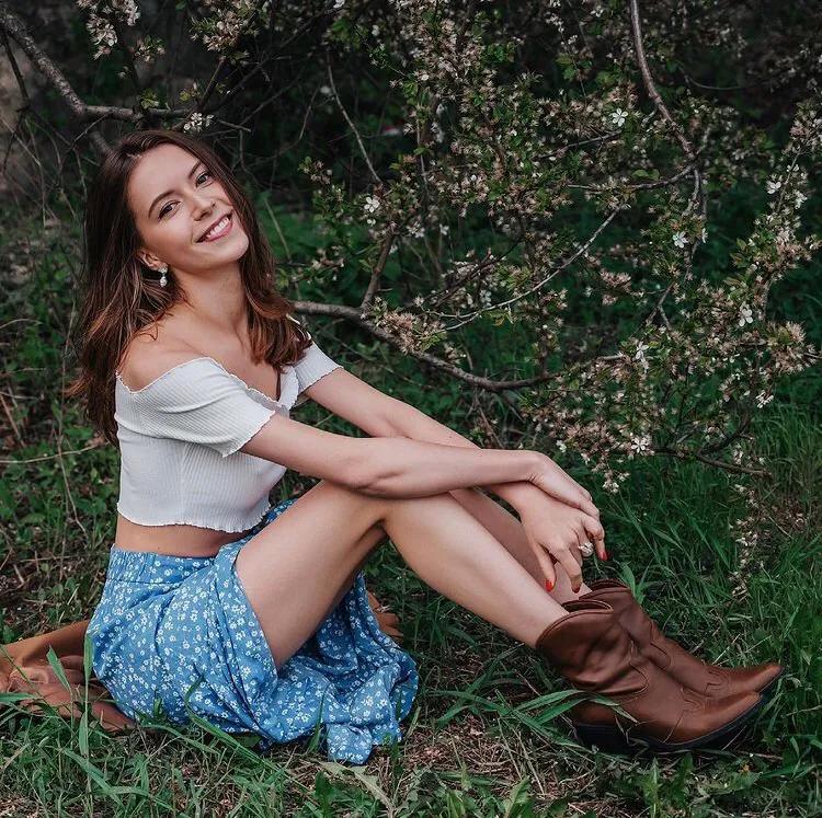 Ukrainian model Viki Virgo - iNEWS