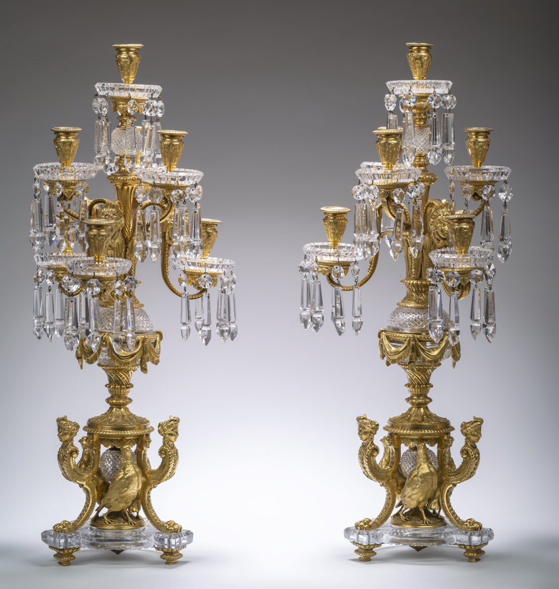 Interpretation of the ancient crystal works of Baccarat in France - iNEWS