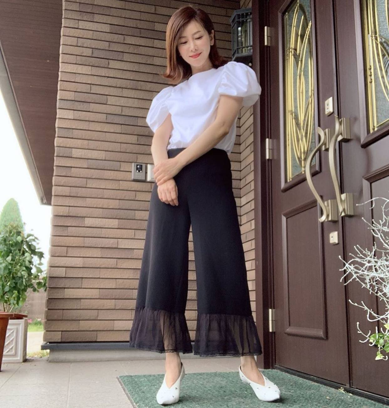 51 Year Old Japanese Beautiful Witch Masako Mizutani With Ruddy Skin