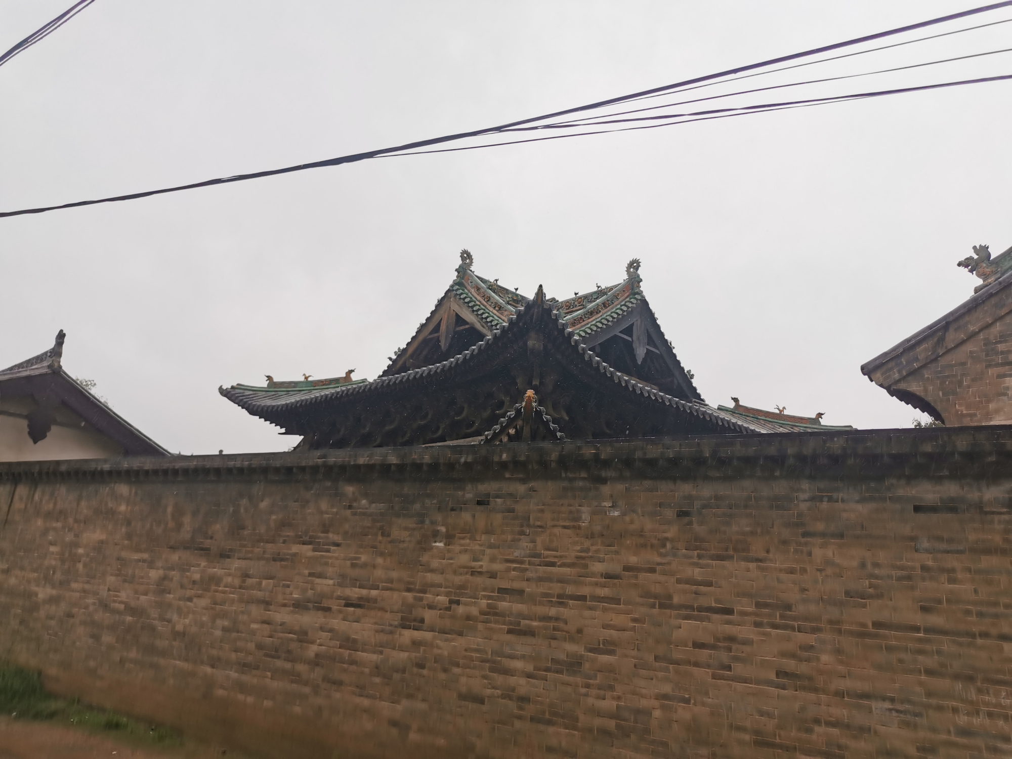 This ancient stage in Shanxi is beautifully built and magnificent, but ...