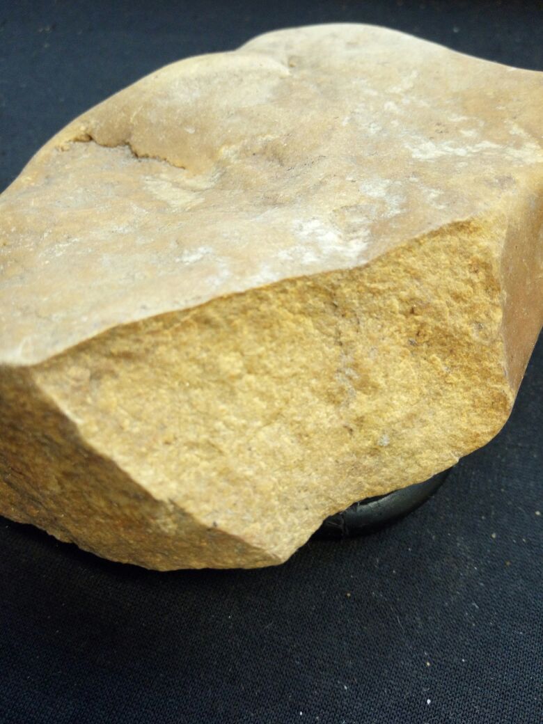How to distinguish between quartz stone and yellow wax stone - iNEWS