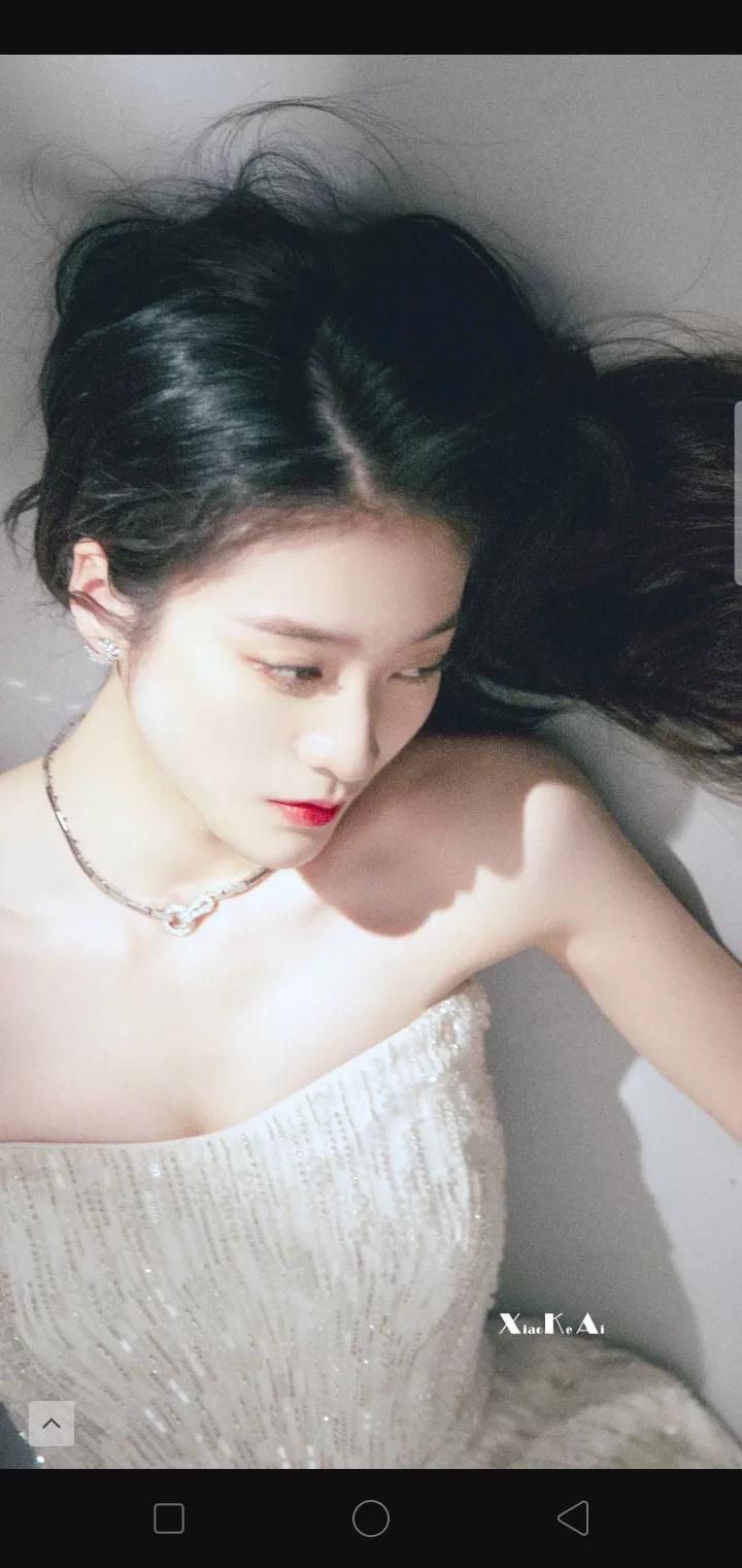 So cute Zhang Xueying - iNEWS