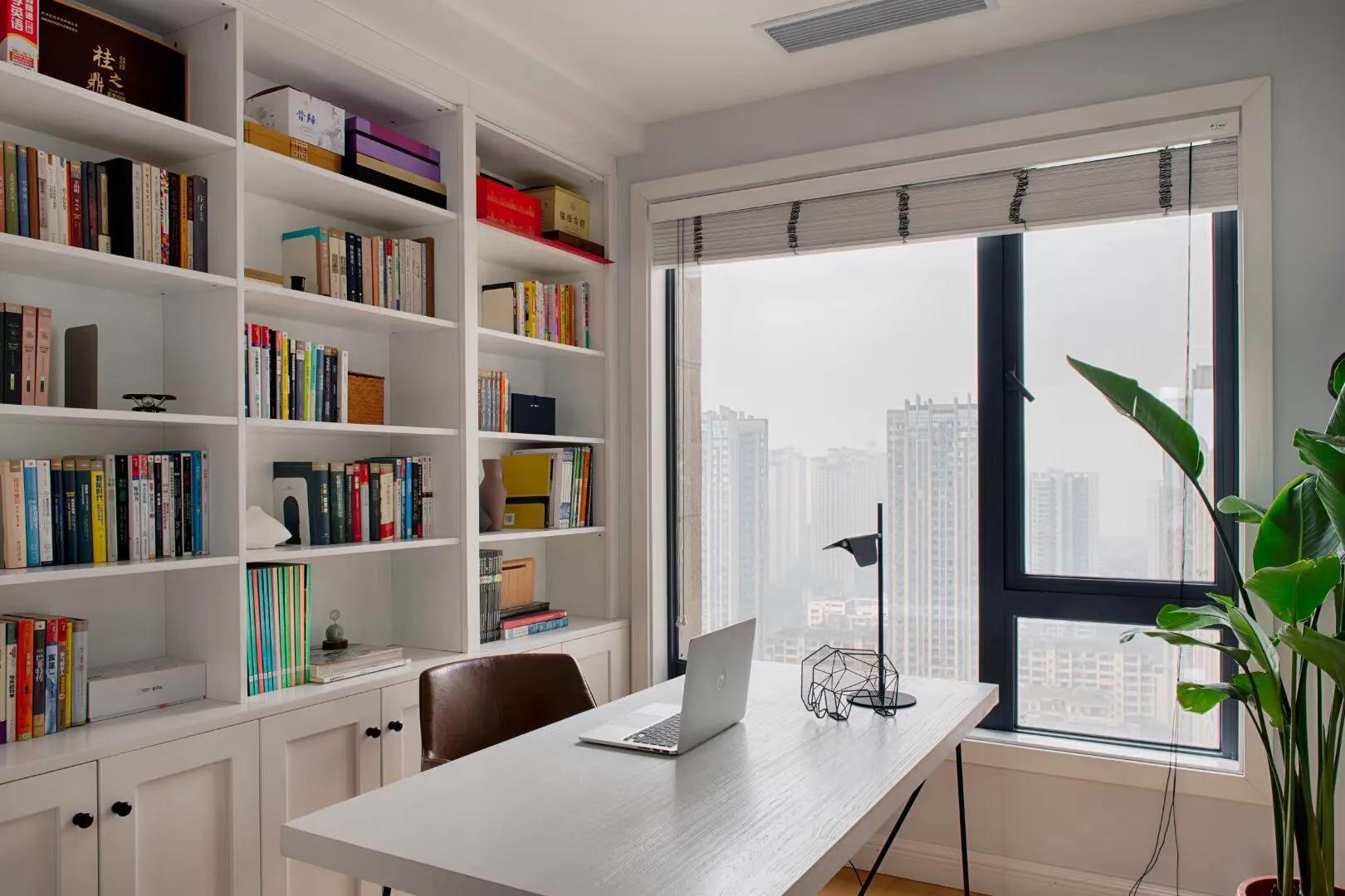 This set of 98 square meters with 3 bedrooms and 2 halls is very ...