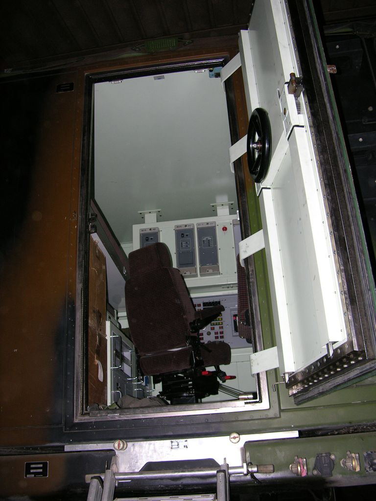 The untimely "French Spear"-the development of the "Hades" tactical ...