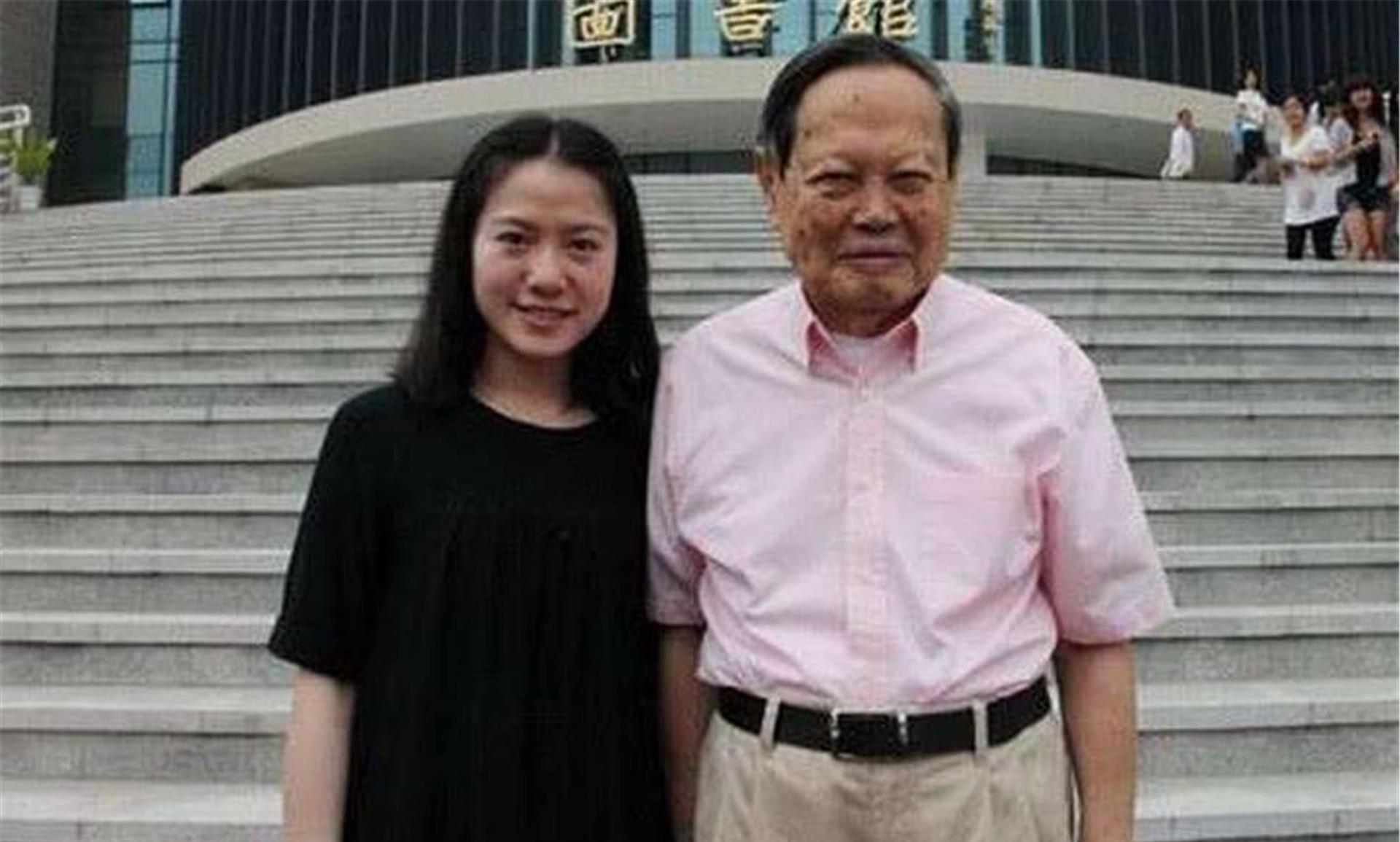 Yang Zhenning And His 54 Year Old Wife Celebrate Their 100th Birthday