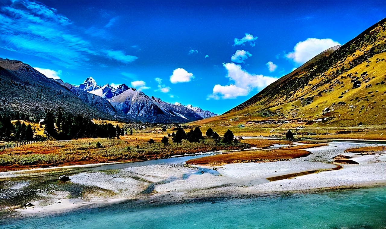 The magical and beautiful Tibetan village, the poetic mood of Mosca - iNEWS