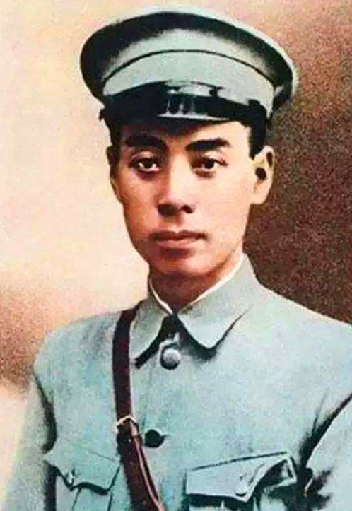 69 color pictures of Premier Zhou Enlai, reminiscent of a modern great ...