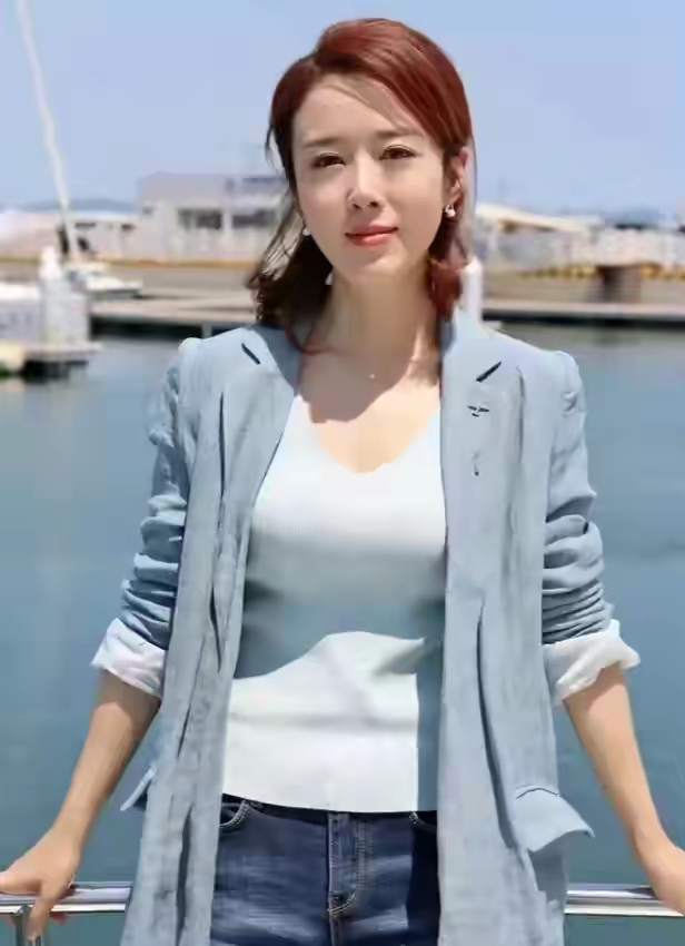 Jia Jingwen, Lan Xinyan, Zhou Yangqing, Yan Danchen, Wang Zixuan, Li ...