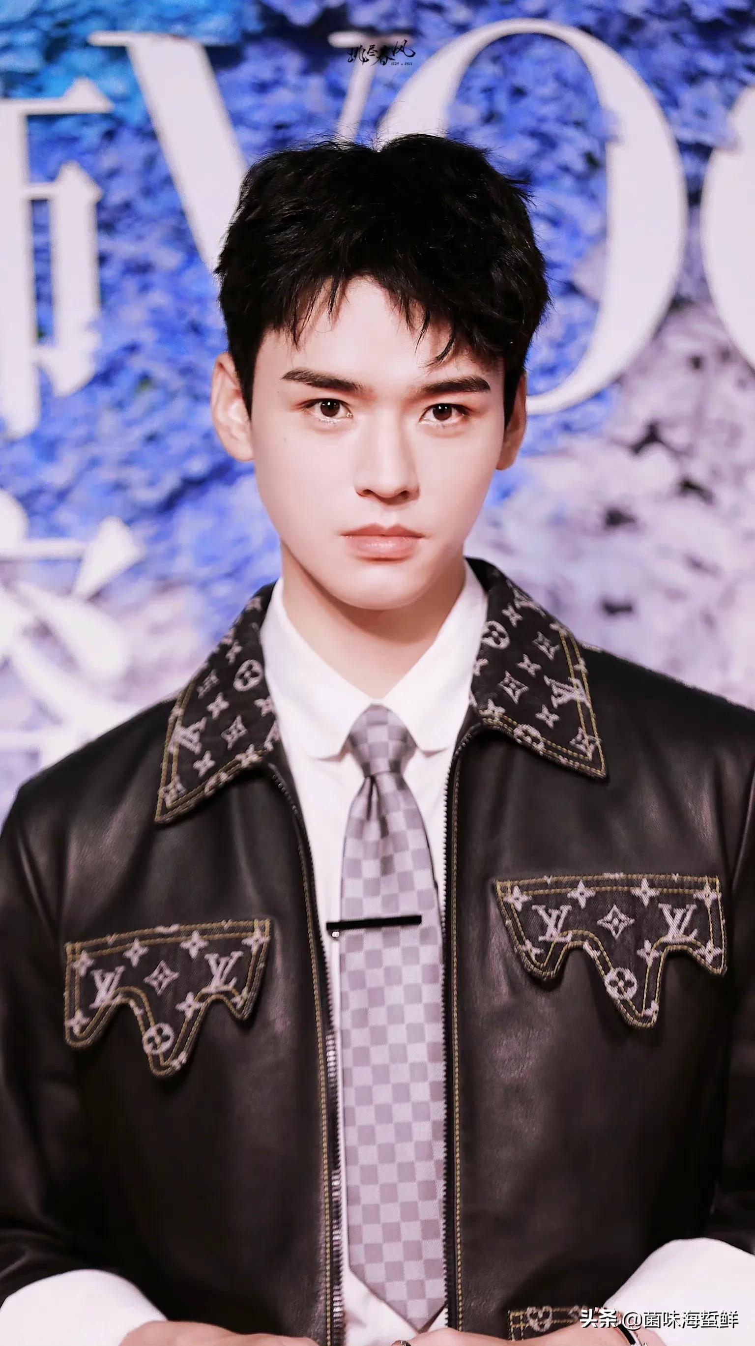 Gong Jun's Vogue New Chapter Night - iNEWS