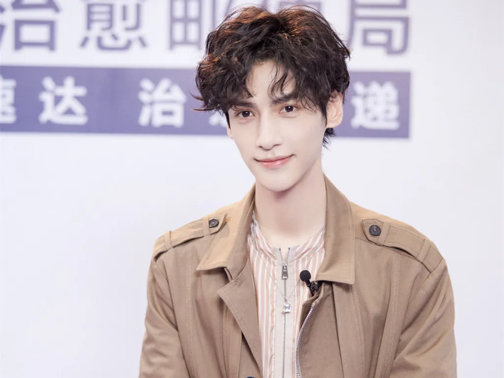 Zheng Shuang changed his name to comeback?The inside story of Luo Yunxi ...