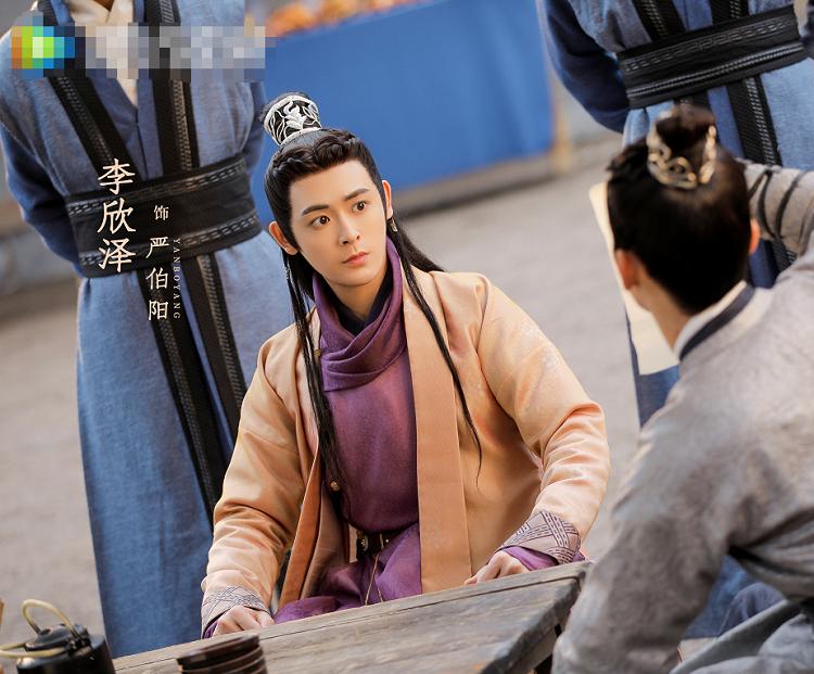 Luo Hou Jidu in "Liu Li" changed his appearance to star in Liang Jie's ...