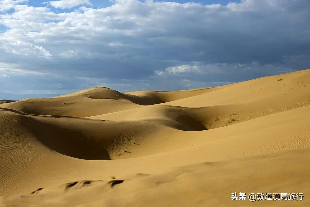 The starting place of Mogao Buddhist Caves, the fire of Turpan Basin ...
