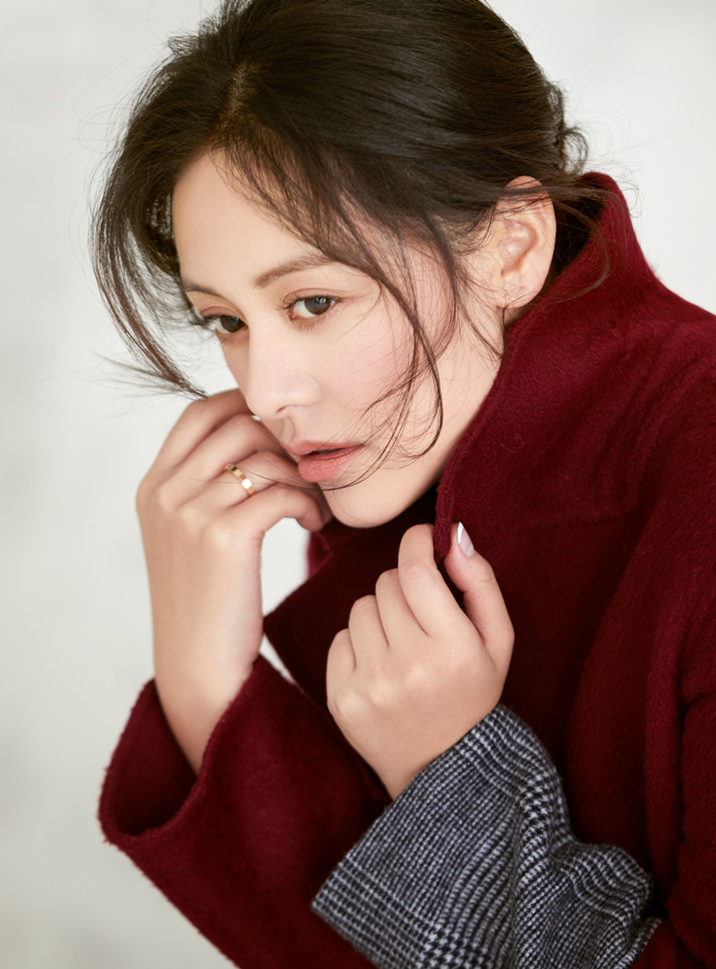 Wang Like exposes the feminine portrait of Huang Wenxiu - iNEWS