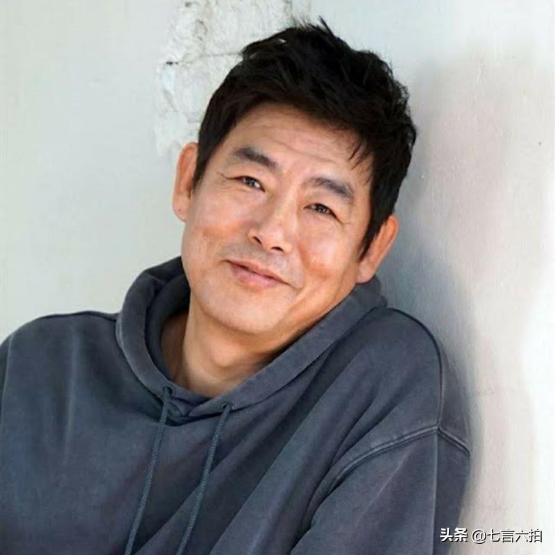 Debut as handsome as Zhang Dongjian, Cheng Dongyi, who doesn't have a ...