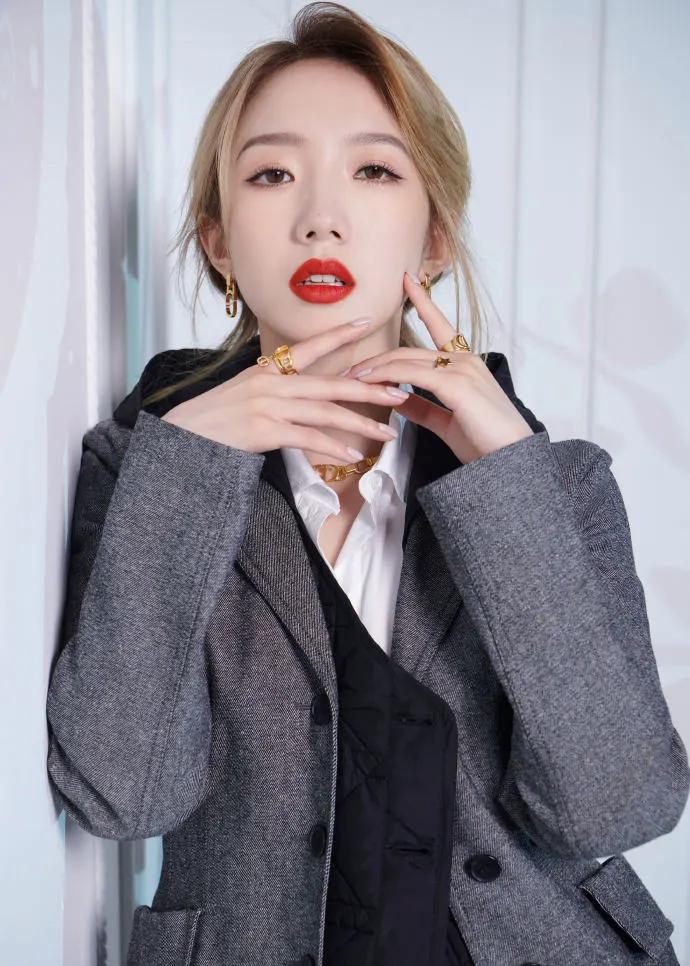 Lisa is back, but there is no need to scream - iNEWS