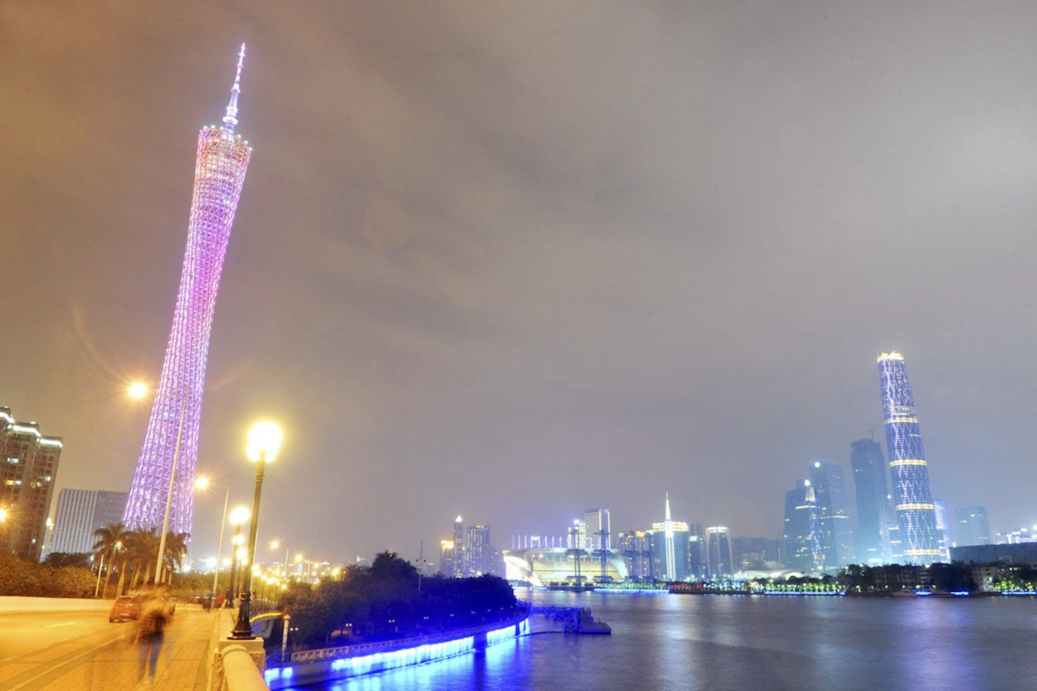 One of Guangzhou's landmark buildings-Canton Tower. How many floors ...
