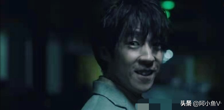 After watching "Sweeping the Dark Storm", is Sun Xing's smile what ...