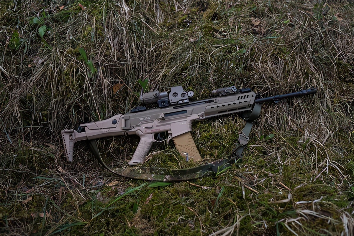 The HK433 assault rifle, known as the most advanced in the world, is ...
