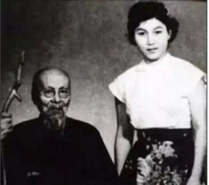History Old Photo: Japanese comfort, female bandits are beautiful ...