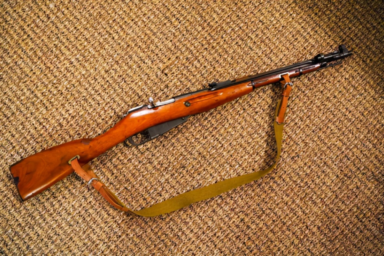 The Type 53 rifle appeared in the United States. Why is the scale only ...