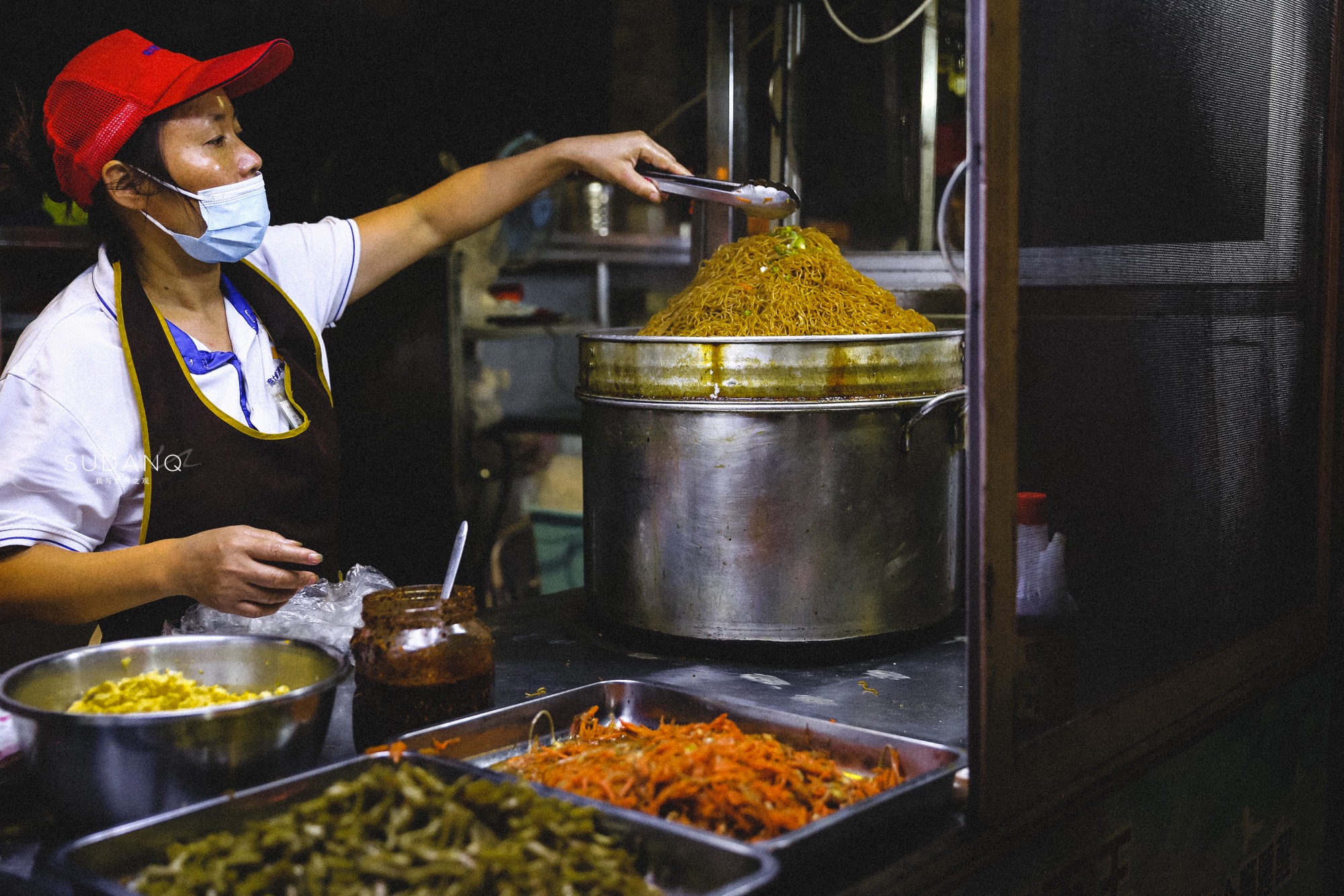 The most not-to-miss night market snack street in Haikou: Four-way food ...