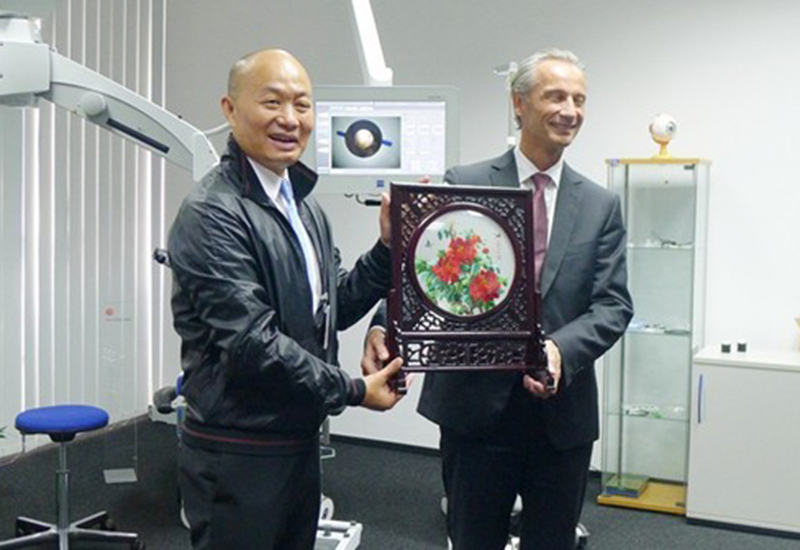 Aier Ophthalmology Department Chen Bang: A layman who knows the way of ...