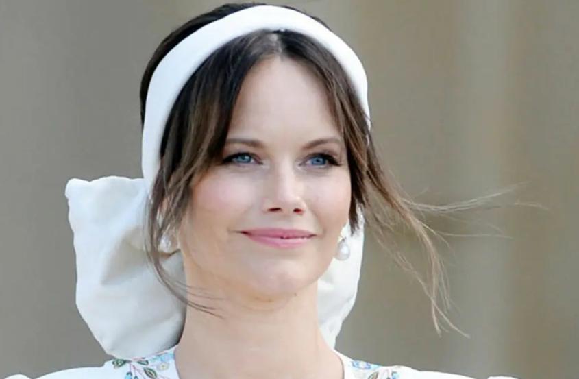 The Swiss princess gave birth to 3 children in a row, the flower fairy ...