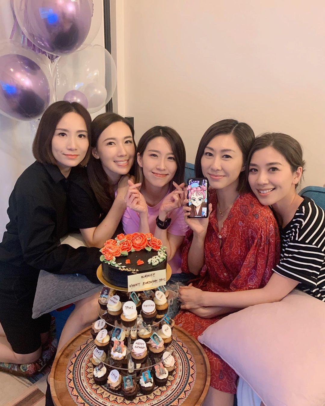 Hu Dingxin is 40 years old with brothers and sisters to accompany Hu ...