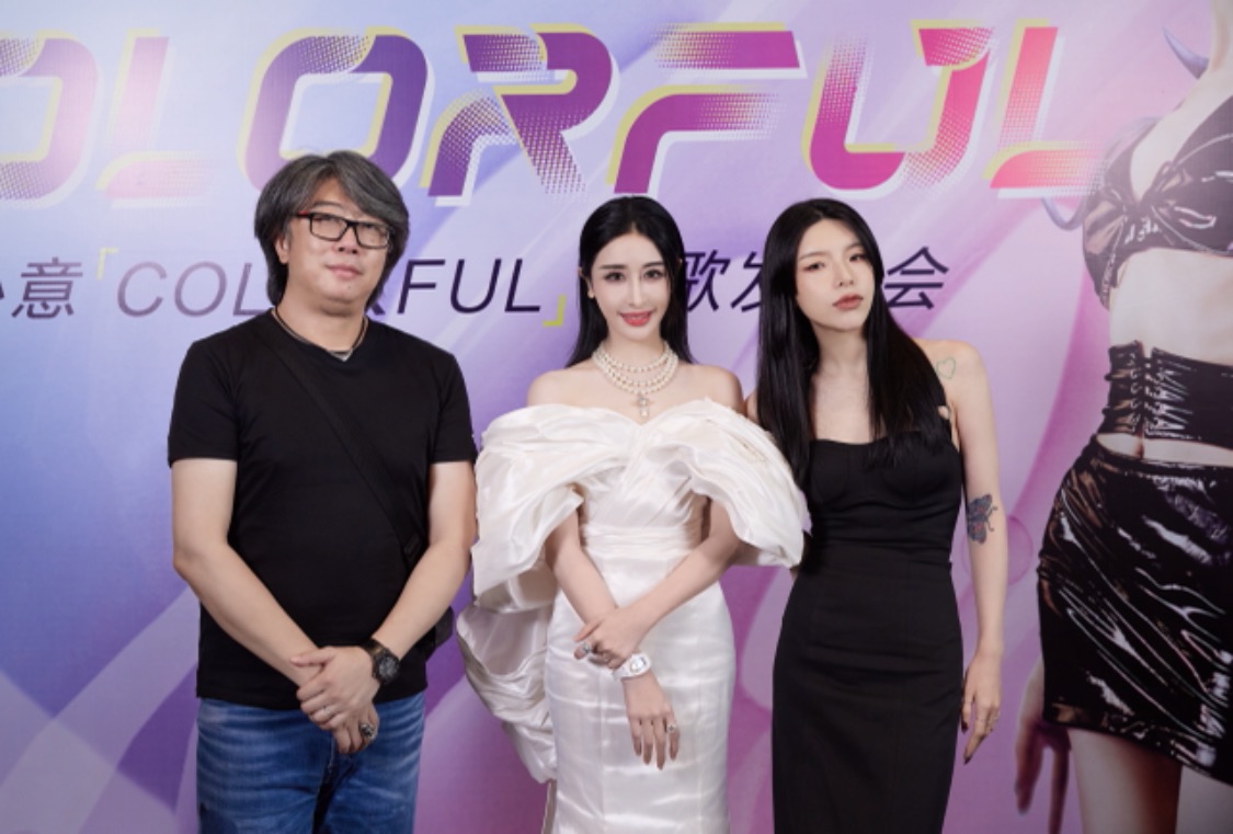 Liu Xinyi releases the new song "COLORFUL" MV!The premiere of "Dragon ...