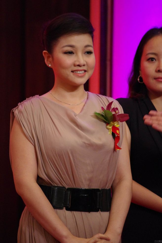 Wang Li, soprano singer of Kongzheng Cultural Works Troupe, national ...