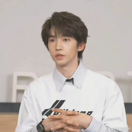 To be honest, Liu Yu looks better without makeup than makeup - iNEWS