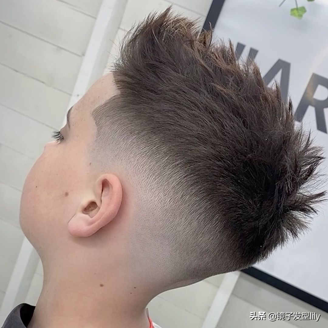 The new fashionable handsome boy hairstyle, the more you cut it, the ...