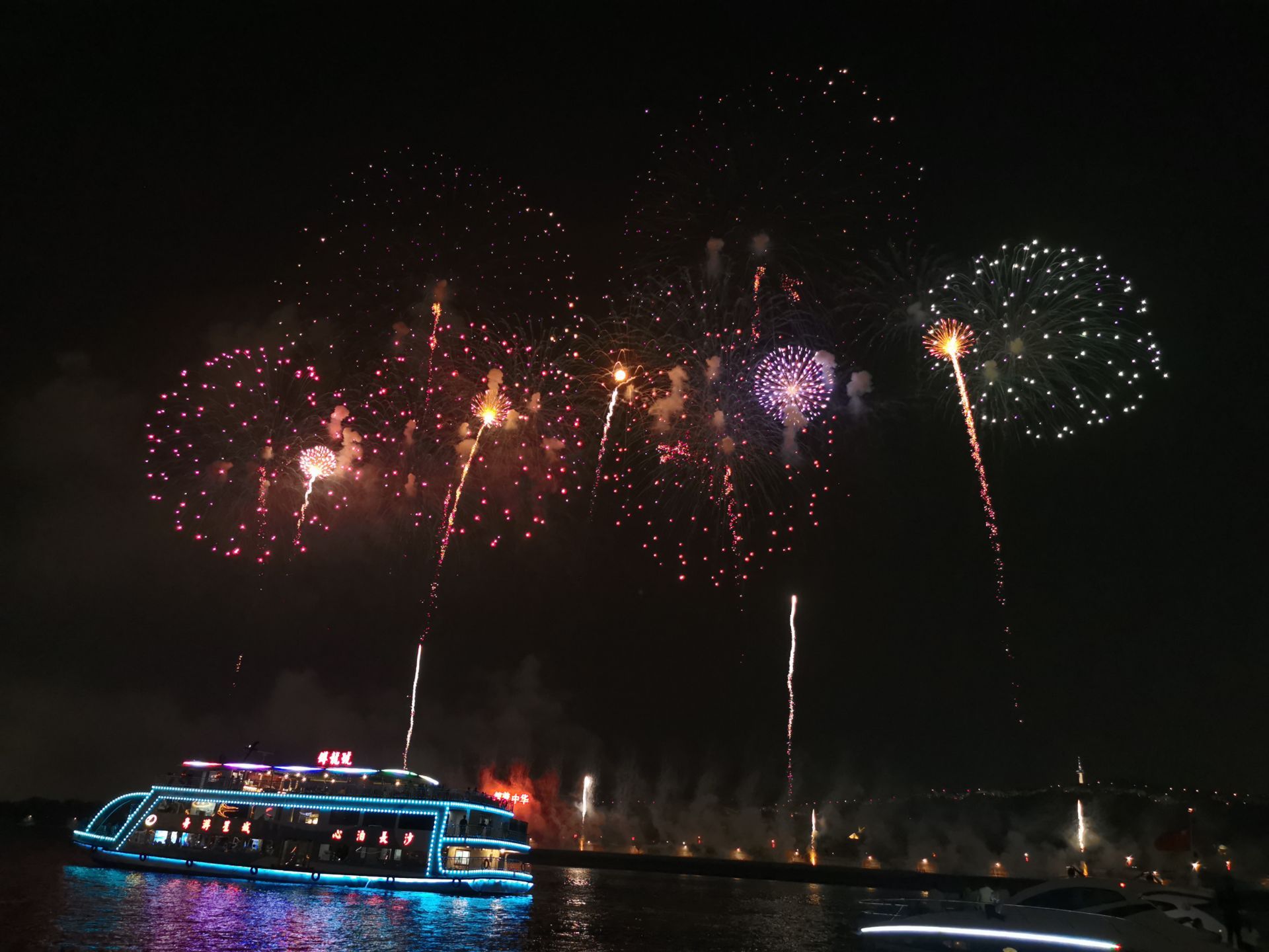 Changsha Orange Island Fireworks will return on June 30 - iNEWS