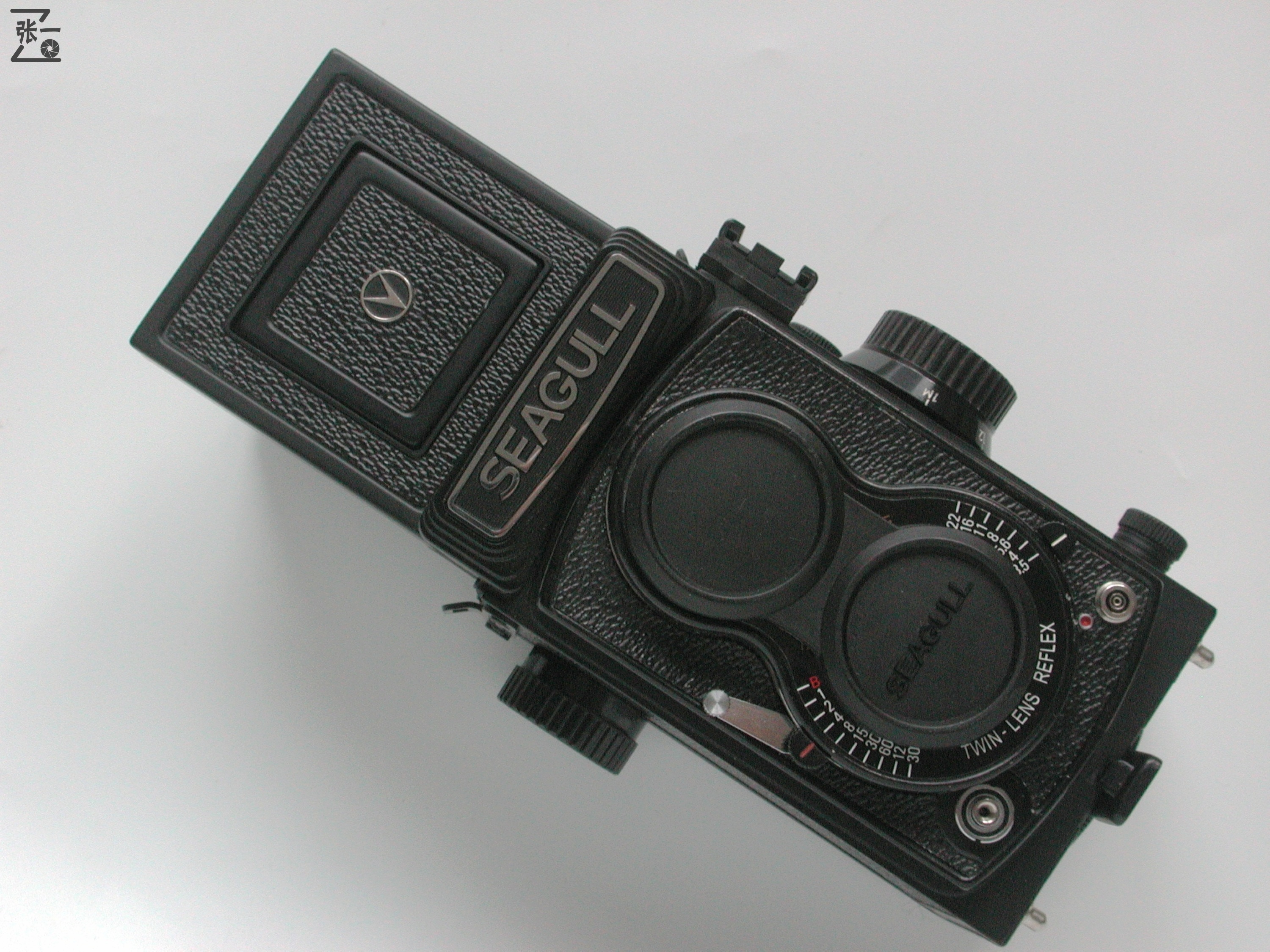 Double-reflex camera with right hand focusing: Walzflex IIIA!Made in ...