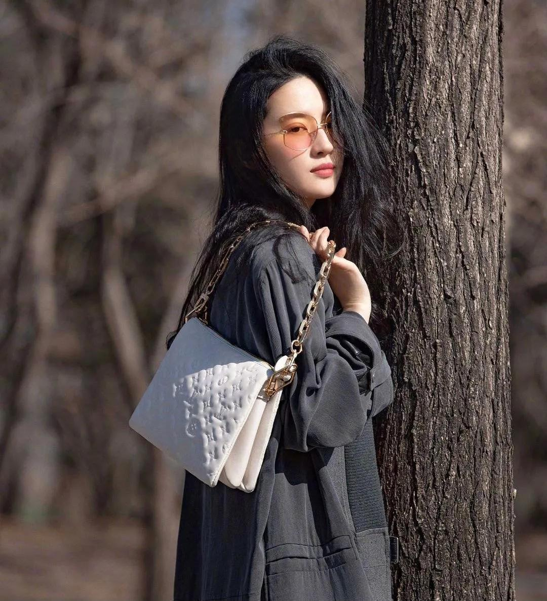 Xiaoba, Huang Zikai, Liu Yifei, two princess, Zhang Xiaofei, Zhang Xin Cheng - iNEWS