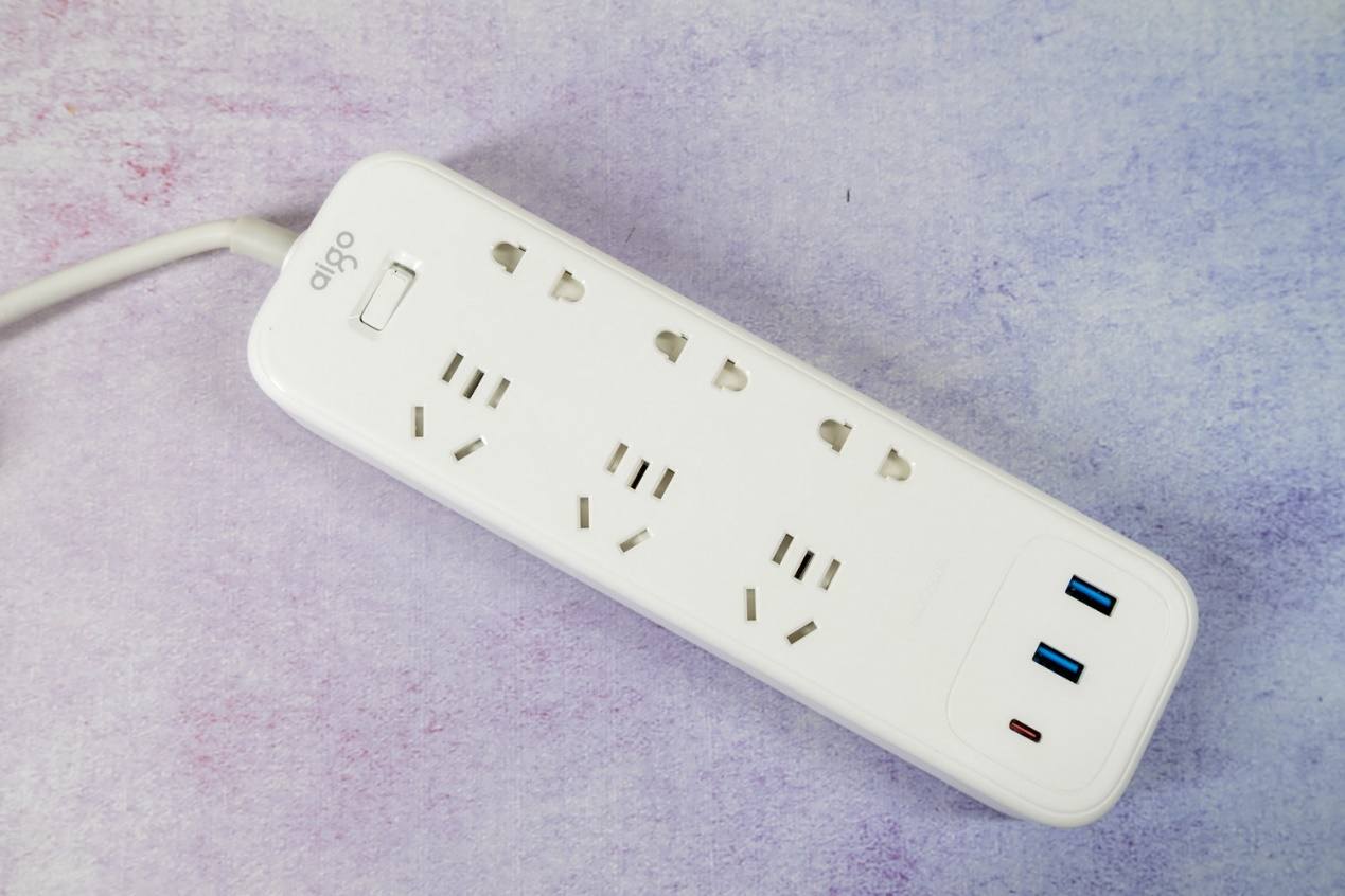 2A1C six jacks, 65W fast charging, 65W fast charging experience with aigo six-position power ...