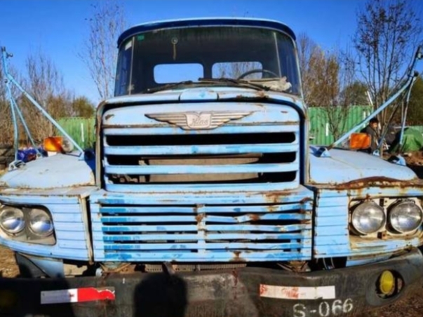 The long-headed "Hino" KB222 became a classic model at the same time as ...