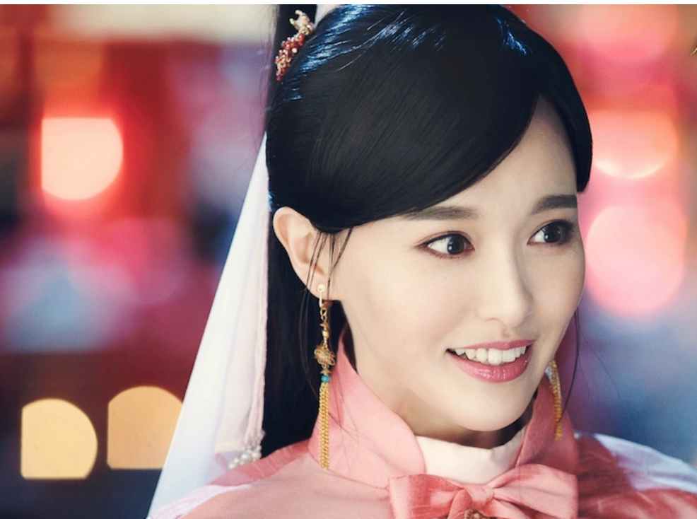 The play that Mao Xiaotong has played, and her "dog blood" life - iNEWS