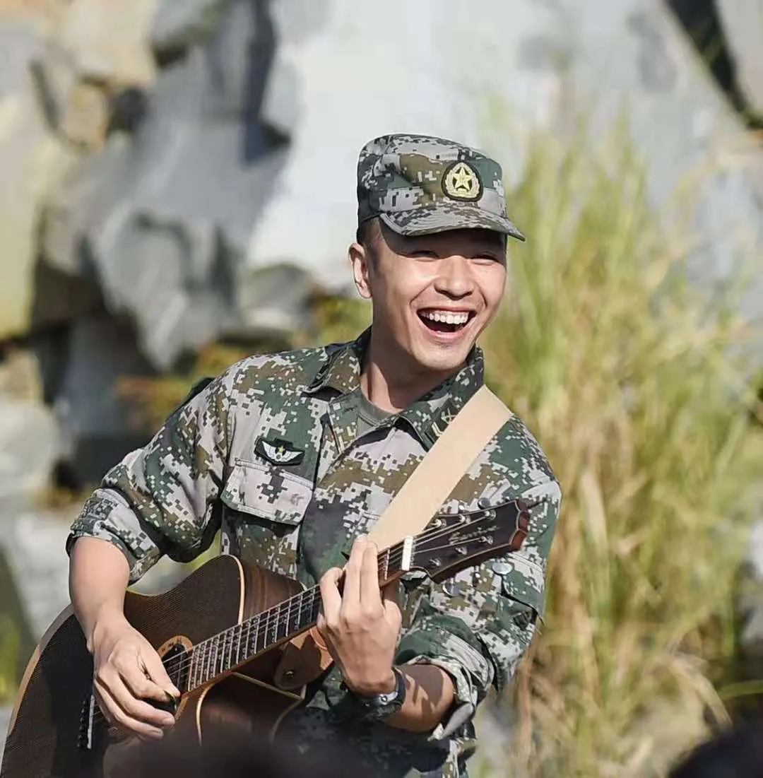 People's Liberation Army brother Chen Tan, you are on fire - iNEWS