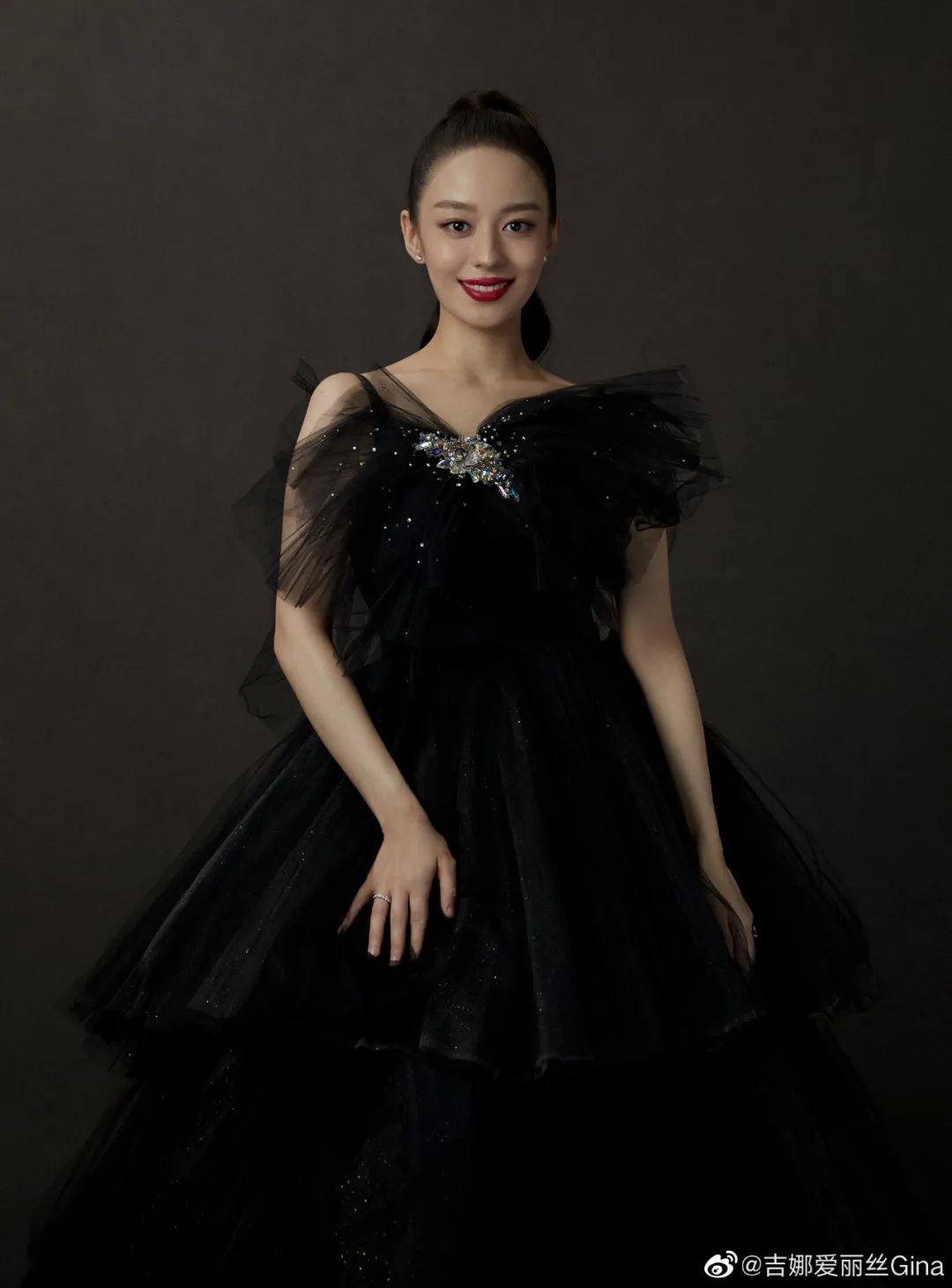 Gina, Huo Siyan, Zhong Hanliang, Li Chen, Zhang Xiaofei, Zi Xuan - iNEWS