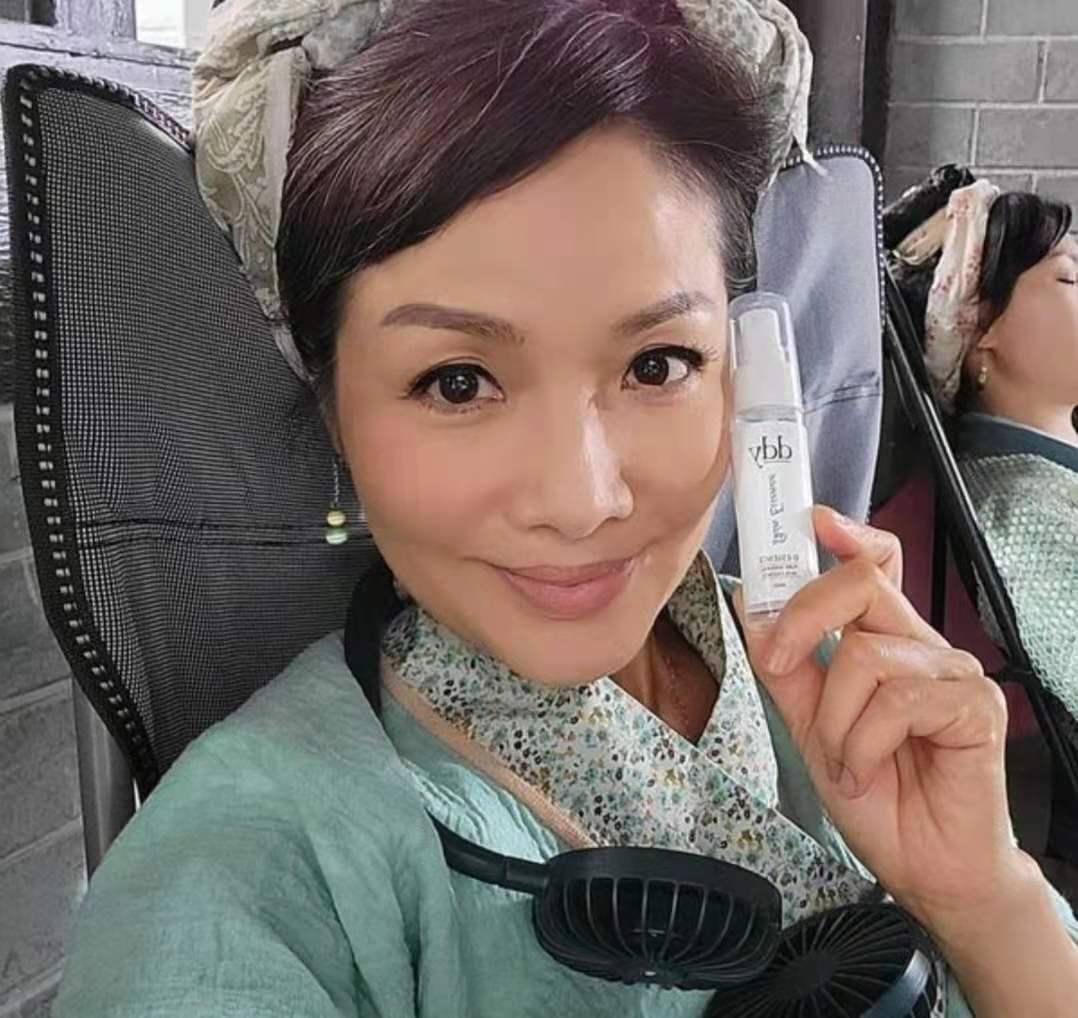 worry!Hong Kong actress Bao Peiru suddenly developed facial paralysis ...