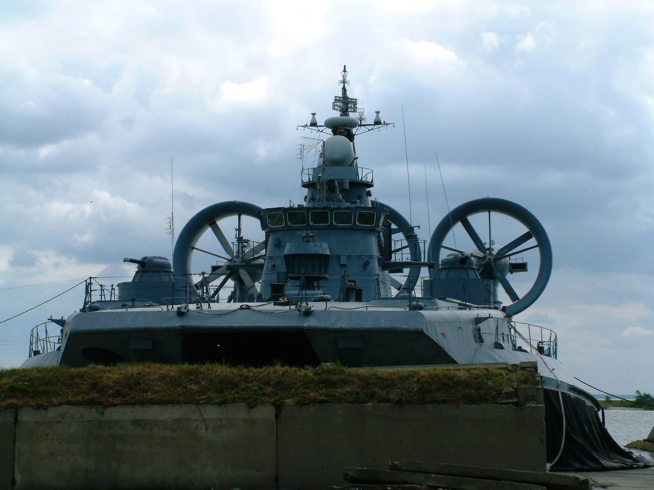 Picture of the European Bison 100, the air cushion landing ship that ...